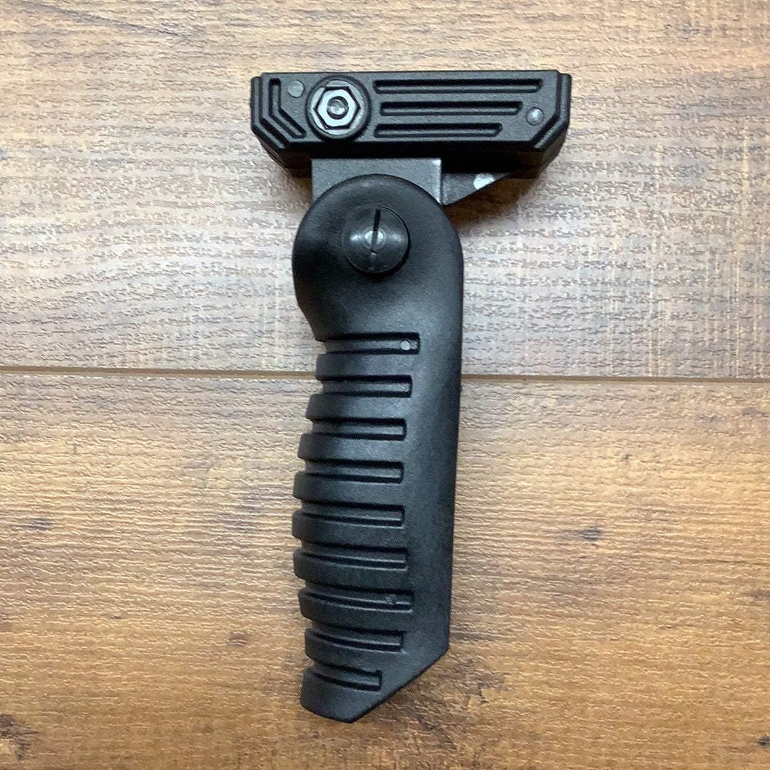 Canuck Front Folding Grip – Hunters Headquarters Canada